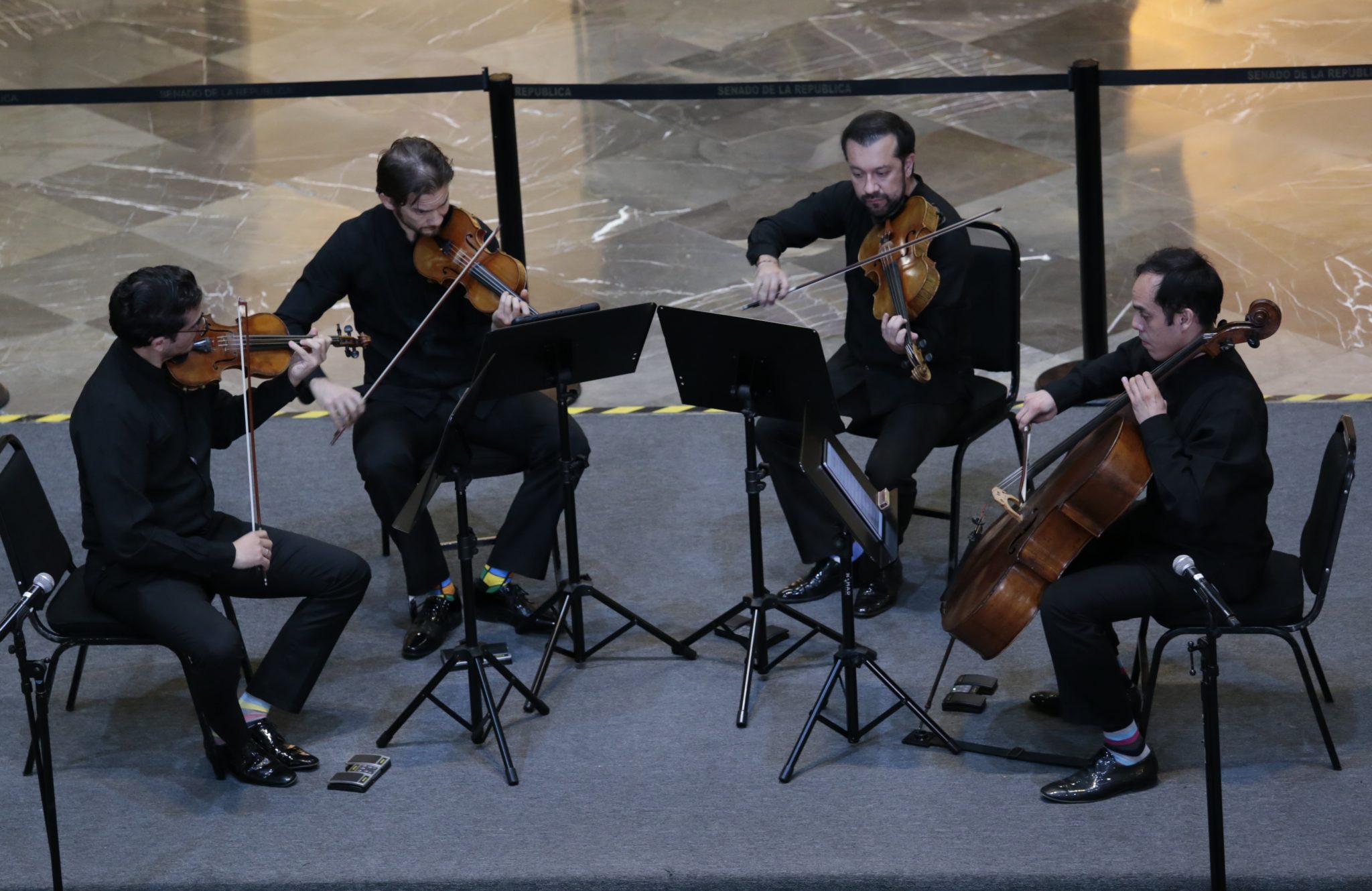 Interpreta Cuarteto de cuerdas piezas de Beethoven en Antigua Casona de Xicoténcatl - Oaxaca ...